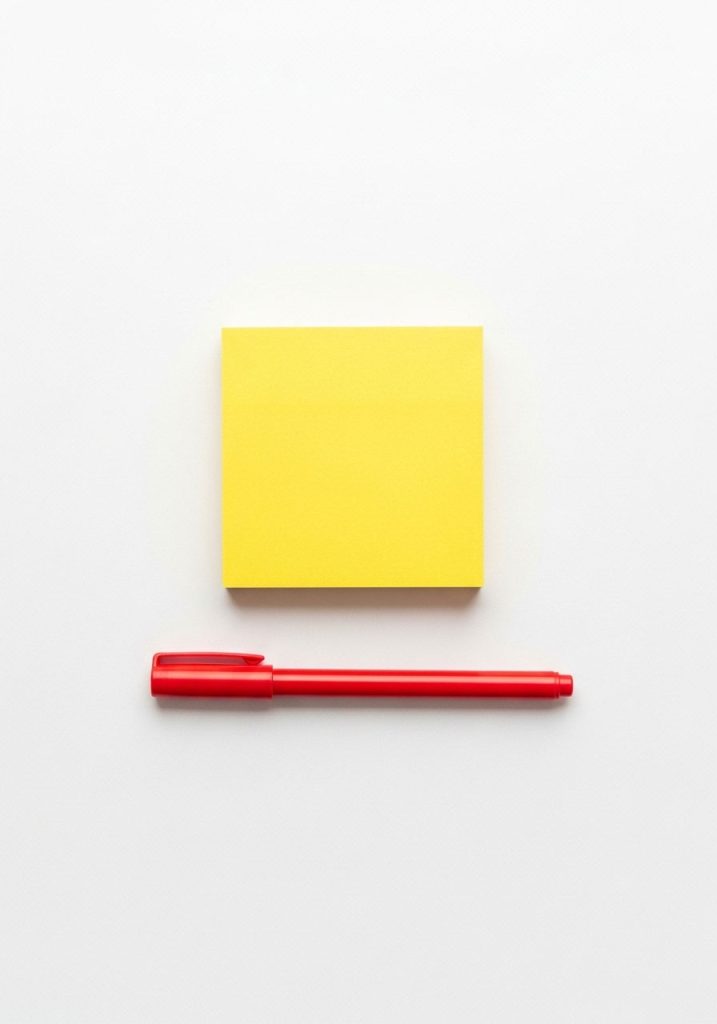 How To Play The Sticky Note Story Game - Christmas Edition