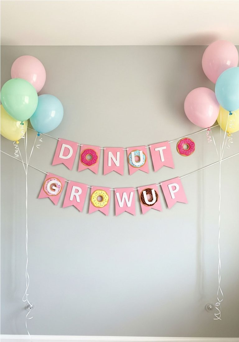 20+ Donut Birthday Party Ideas (Games, Decor & Recipes!)