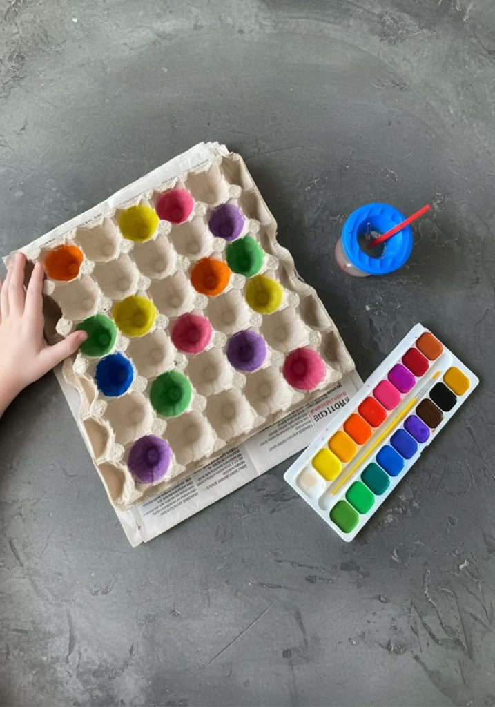 Egg Carton Nature Color Hunt: Fun Outdoor Activity for Kids