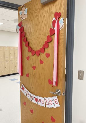 11 Creative Valentine Door Decorations for Classrooms
