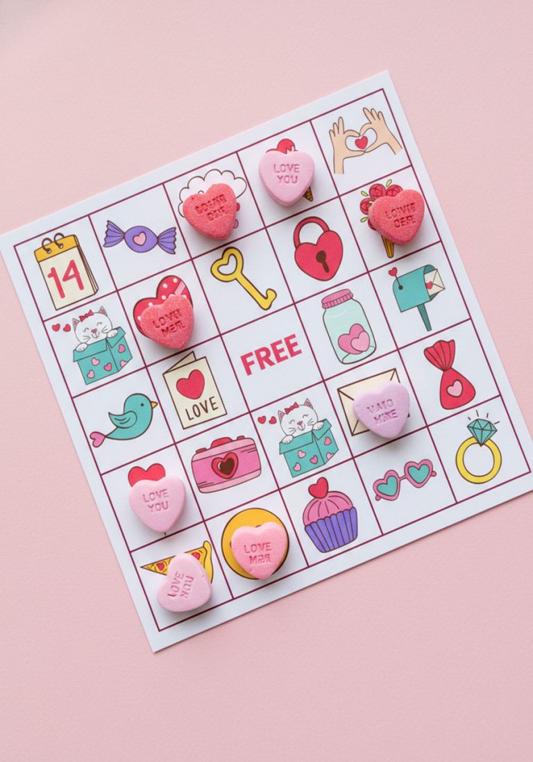 Valentine Bingo FREE Printable Cards - Classroom & Party Fun