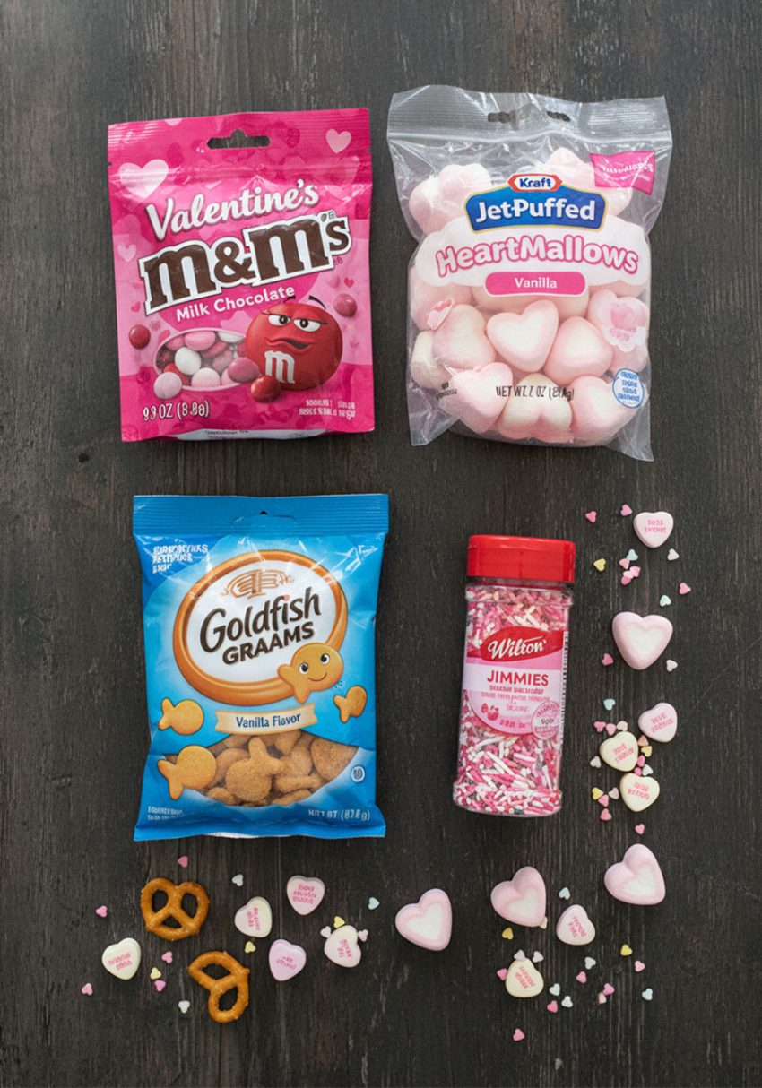 Valentine's Day Friendship Trail Mix: Easy Classroom Snack