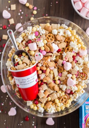 Valentine's Day Friendship Trail Mix: Easy Classroom Snack