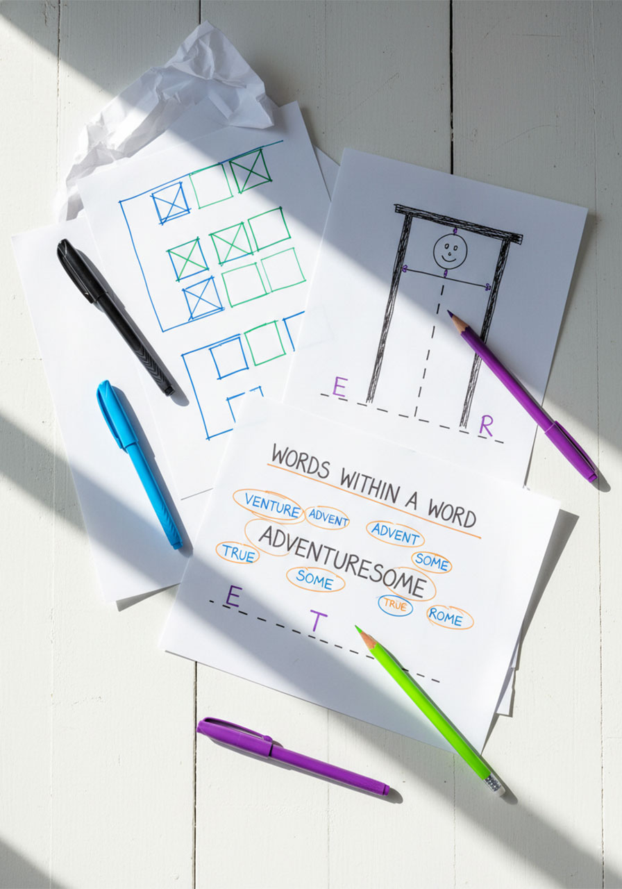 12 Fun Pen and Paper Games to Cure Boredom Fast